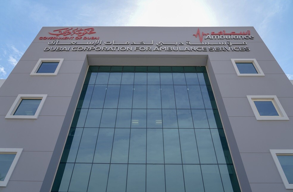 Dubai Ruler meets with DCAS ambulance professionals - Emirati Times