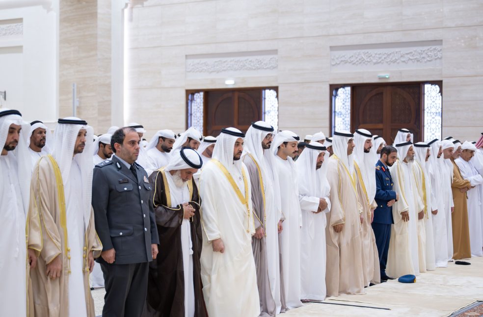 Sheikh Hamdan bin Zayed performs Eid Al-Fitr prayer in Al Marfa ...