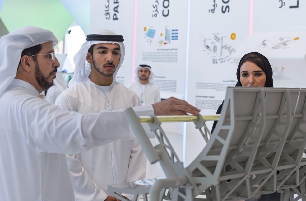 Sheikh Mohammed bin Rashid tours DEWA’s clean energy projects - Emirati ...