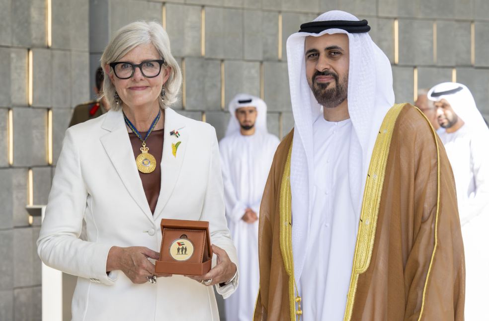 Sheikh Theyab, Australian Governor-General strengthen ties