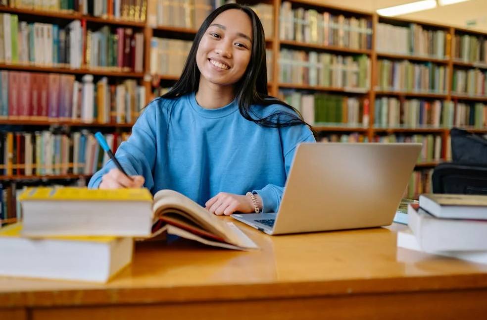 Sharjah introduces scholarly research program for teens