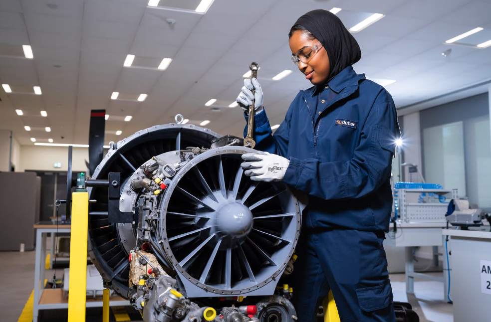 flydubai opens applications for aircraft maintenance apprenticeship ...