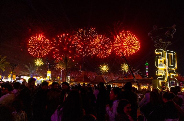 Sheikh Zayed Festival welcomes 2026 with 5 world records - Emirati Times